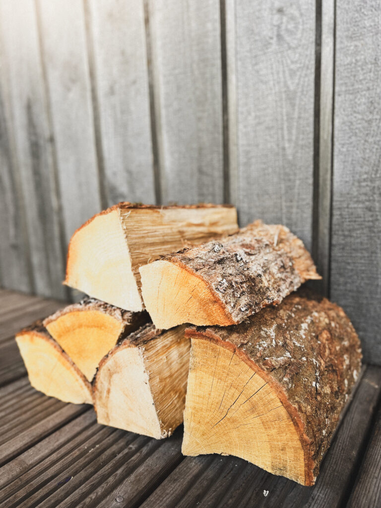 Kiln Dried Logs For Sale Ireland - Buy Firewood Direct Ltd